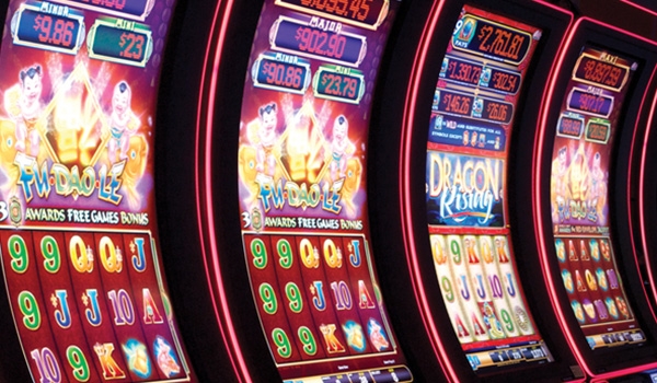 Slot Machines - Traditional Casino Gaming Machines